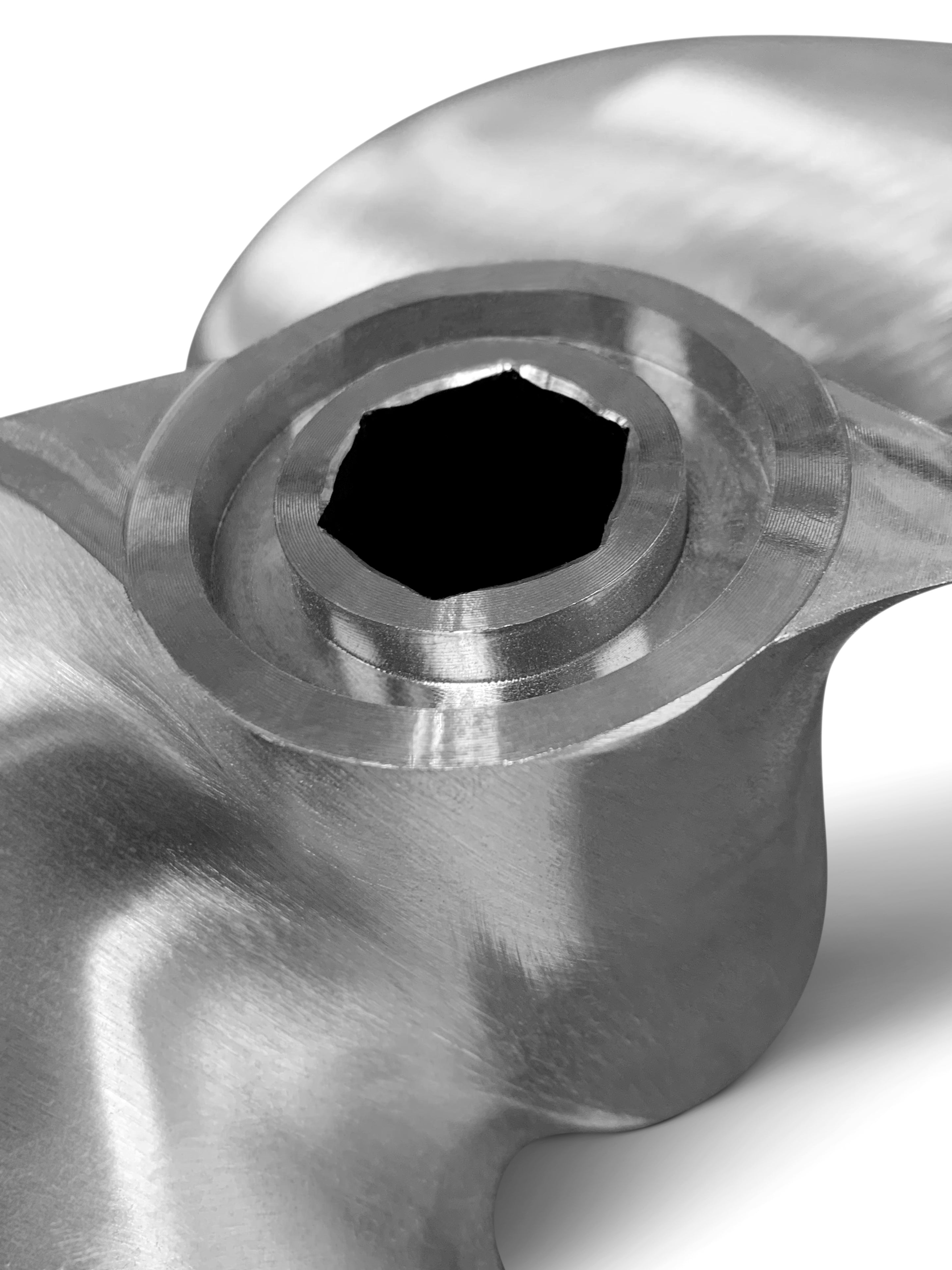 12 1/4 x 10 Weedless Mud Prop for Gator Tail XD – Hill Marine